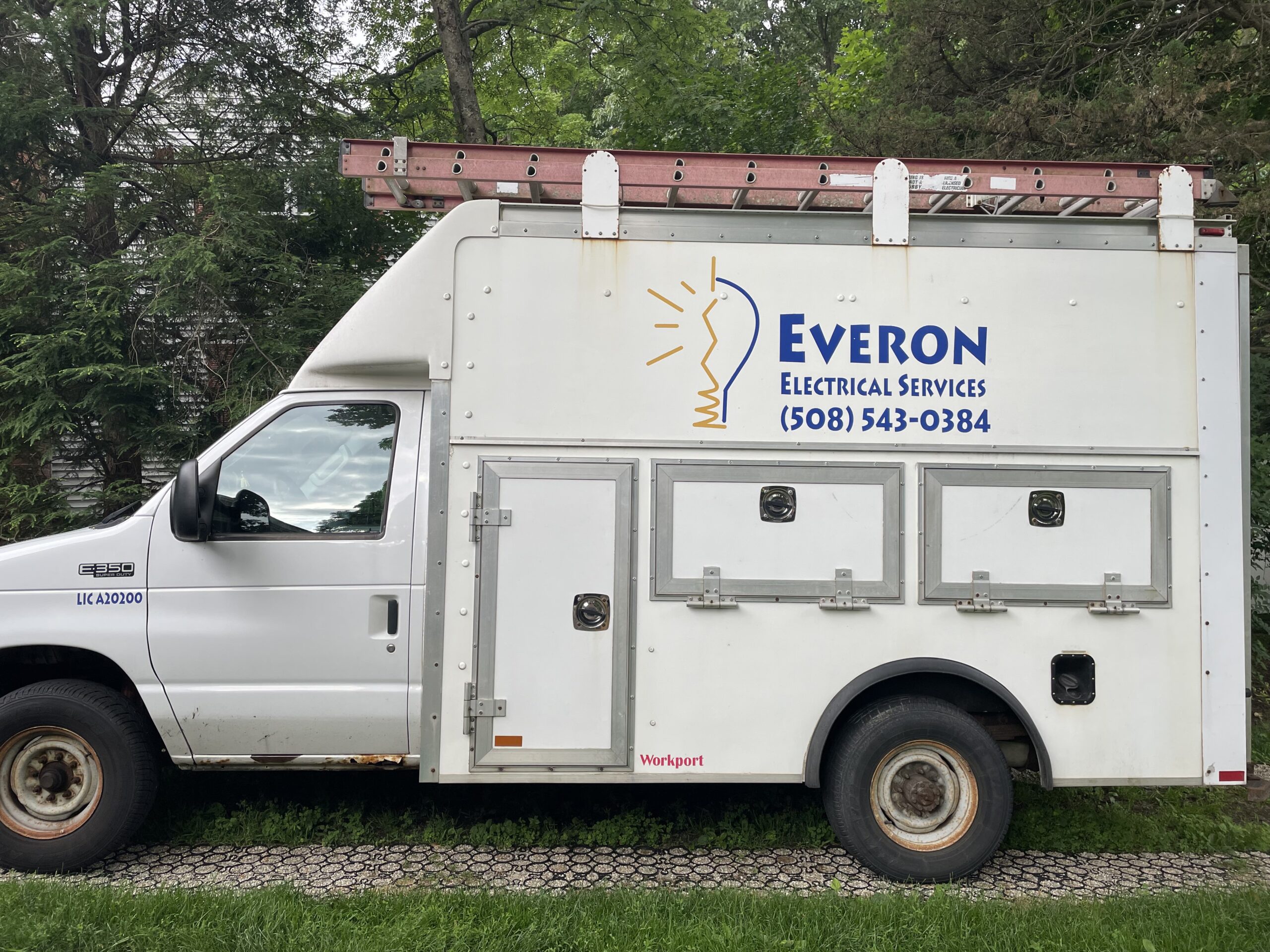 Our Team - Everon Electrical Services